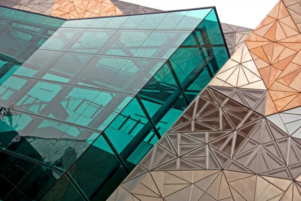 New Perspectives on Polyamorphism in Metallic Glasses - Advanced ...