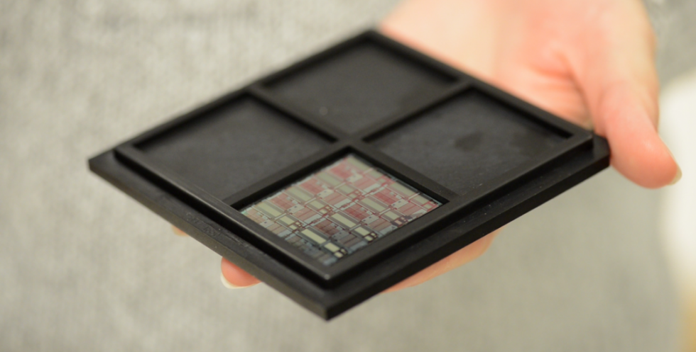 Low-Power, High-Speed Analog Computing [Video] - Advanced Science News