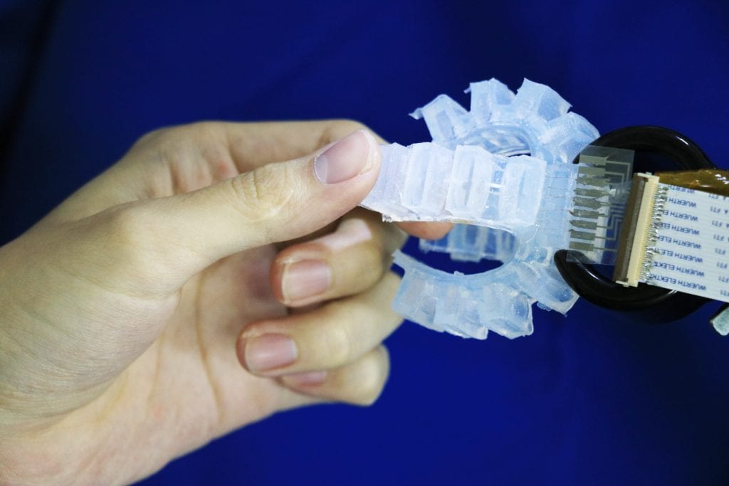 Toward a Human-Like Soft Robotic Hand - Advanced Science News
