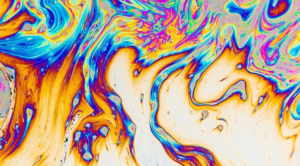 A non-toxic, room-temperature liquid-metal battery - Advanced Science News