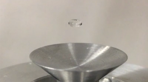 Researchers perform chemical reactions in levitating solvent - Advanced ...