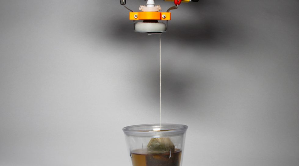 A soft robotic hand takes a two-pronged approach to grasping - Advanced ...